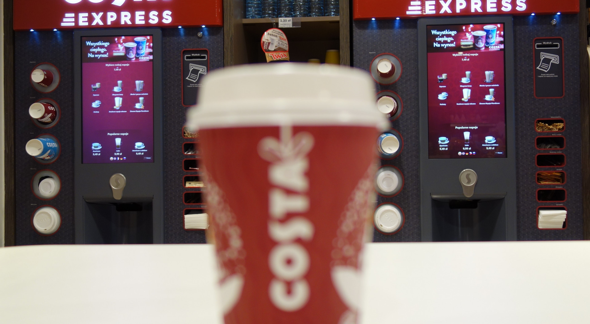 Costa Coffee i Shell rozwijają koncepty Costa Express oraz deli by Shell