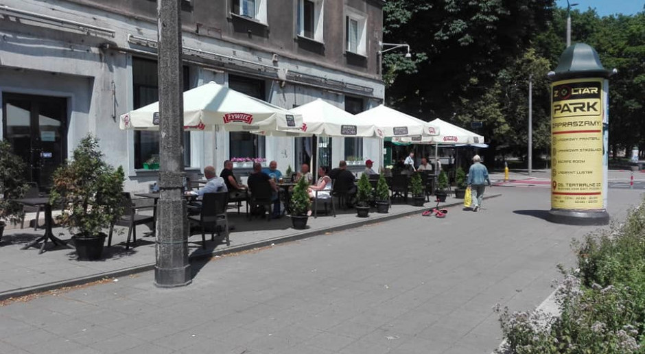 Historyczne neony nowohuckiej restauracji „Stylowa” znów świecą