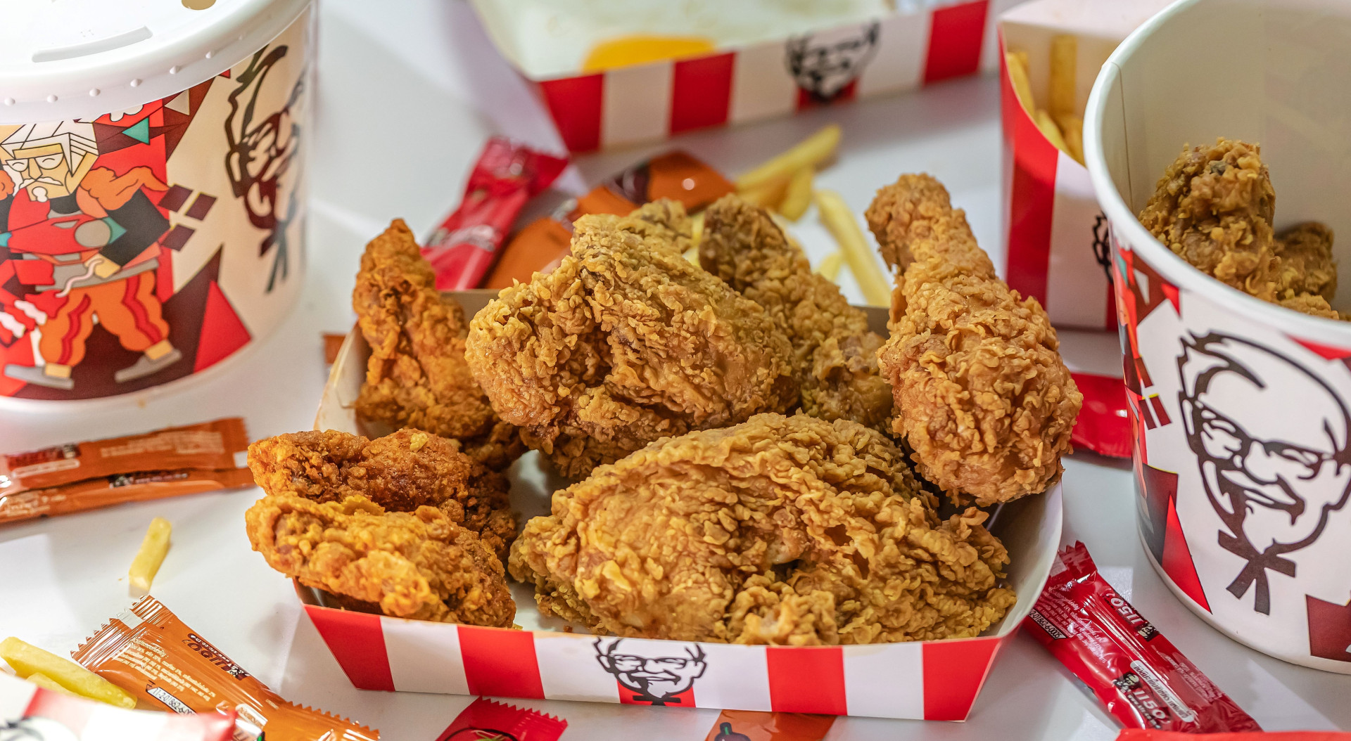 Dziś ostatni dzień promocji na kultowy Kubełek KFC. Po ile zestawy?