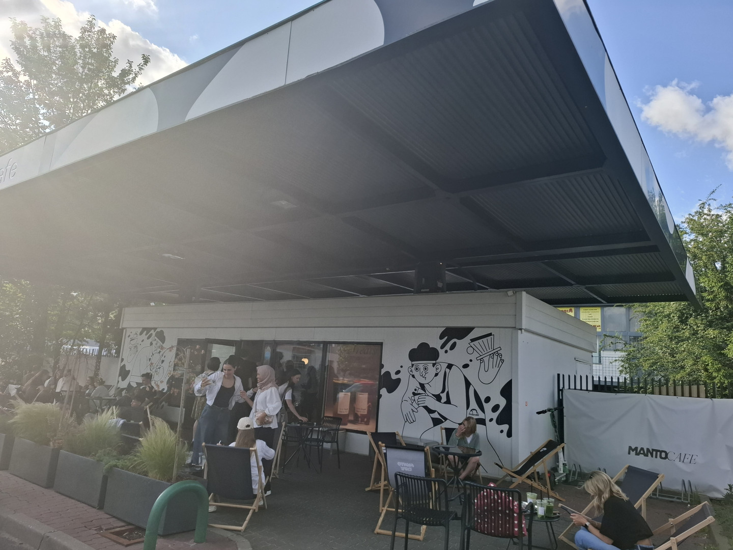 Manto Cafe w Warszawie jest hitem! W menu matcha, autorskie napoje, a ...