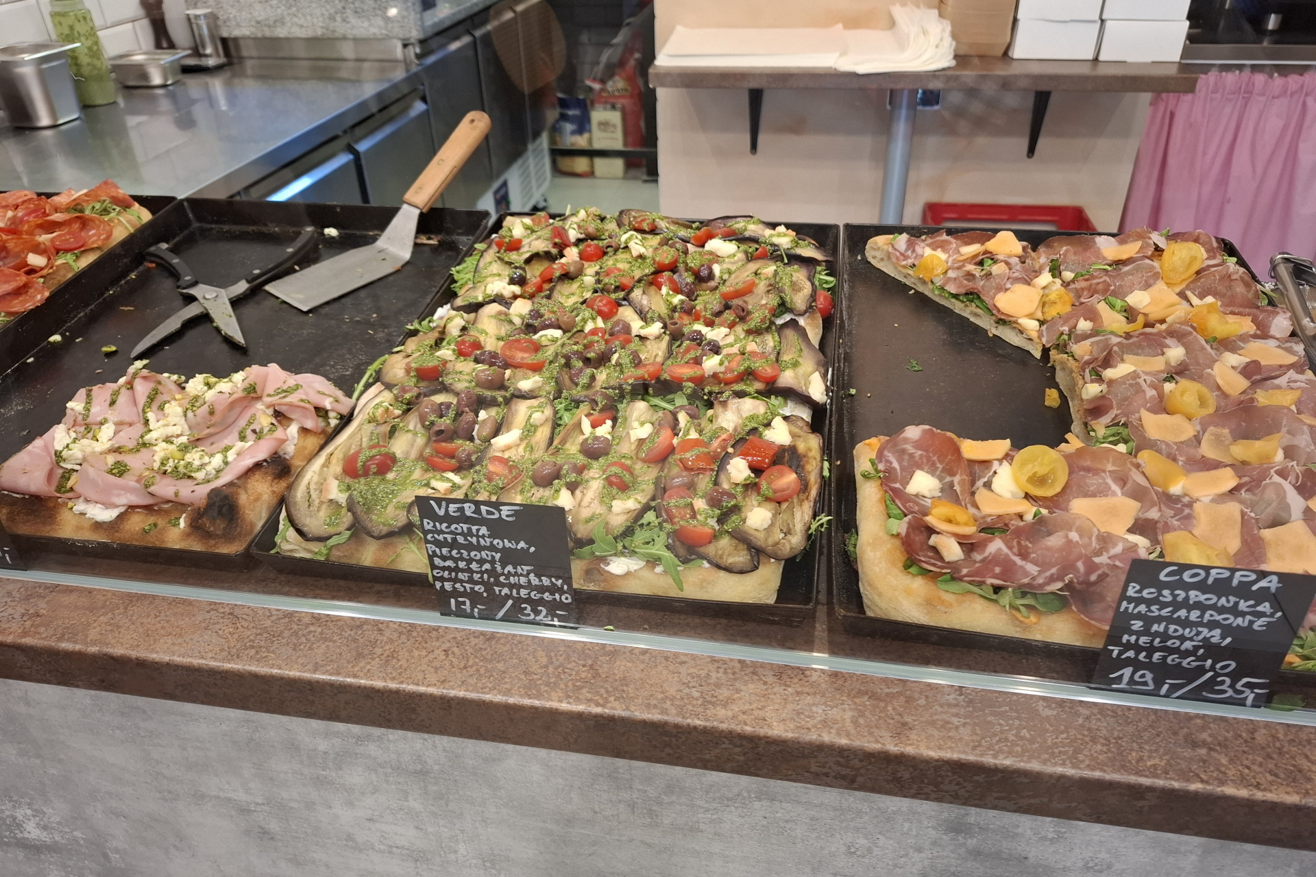 Nowa focacceria w sercu stolicy (MENU, CENY). Tu focaccia smakuje jak ...